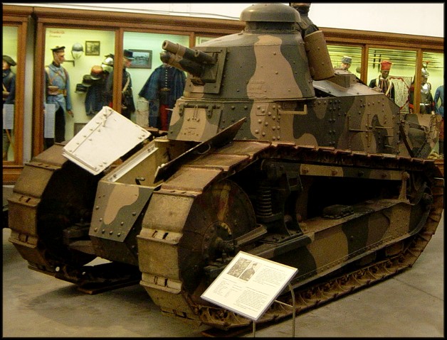 Le char Renault – La Guerre de nos Héros